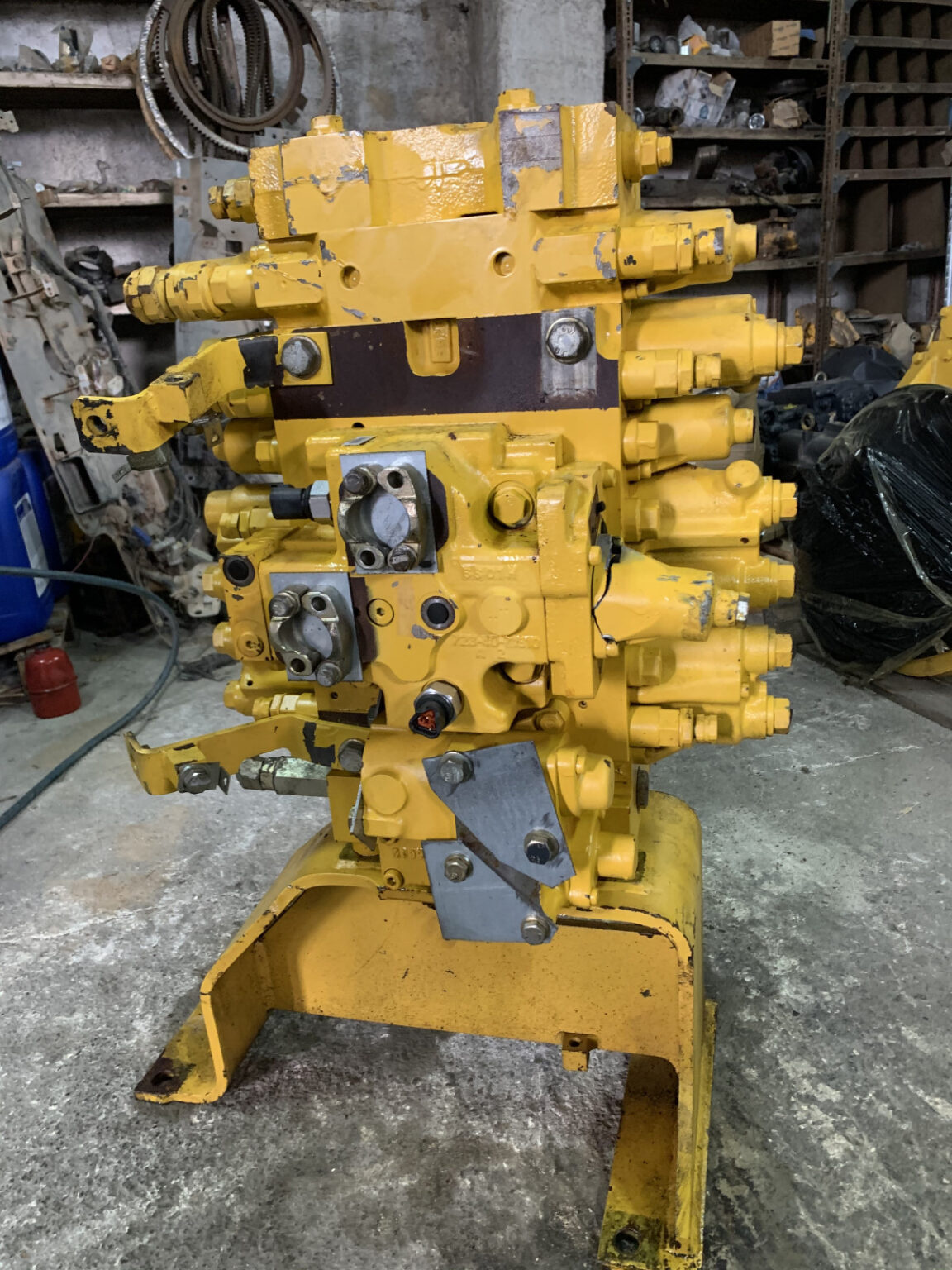 ΥΔΡΑΥΛΙΚΟ ΧΕΙΡΙΣΤΗΡΙΟ ΓΙΑ KOMATSU ΕΚΣΚΑΦΕΑ PC290-8 - Olympic Komatsu