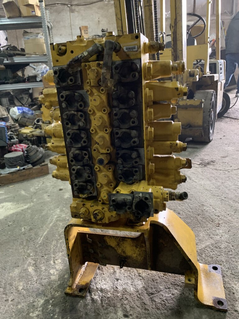 ΥΔΡΑΥΛΙΚΟ ΧΕΙΡΙΣΤΗΡΙΟ ΓΙΑ KOMATSU ΕΚΣΚΑΦΕΑ PC290-8 - Olympic Komatsu