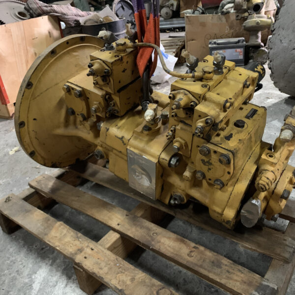 ΑΝΤΛΙΑ ΥΔΡΑΥΛΙΚΟΥ ΓΙΑ ΕΚΣΚΑΦΕΑ KOMATSU PC 240-3 - Olympic Komatsu